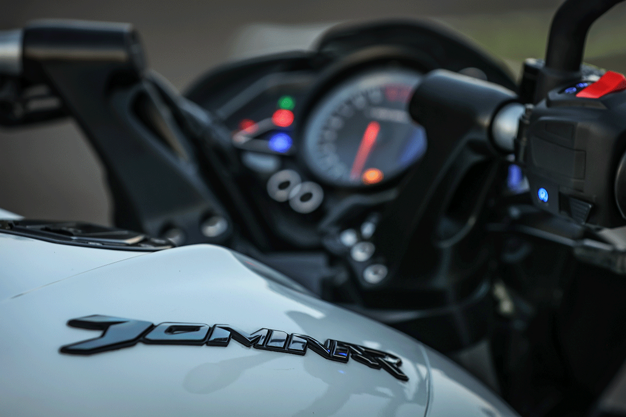 Nova Dominar 200 - Bajaj do Brasil
